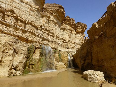 4.1381410715.tamerza-waterfalls – Around the World I Go